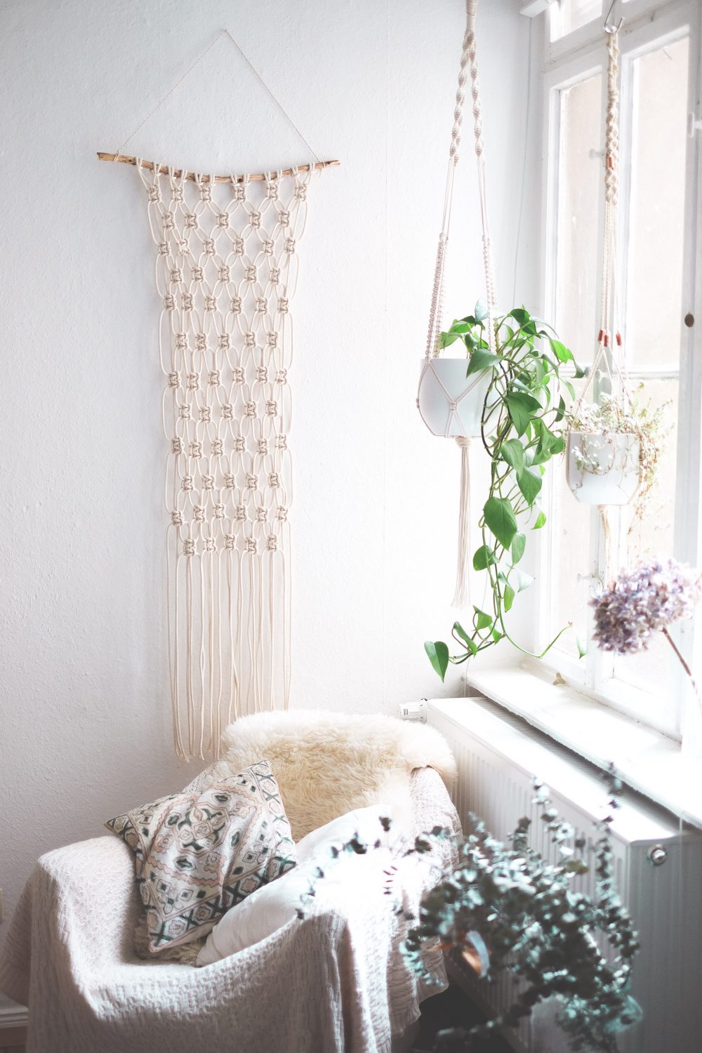 Interior: Super Easy DIY Macrame Wall Hanging Tutorial – heylilahey.